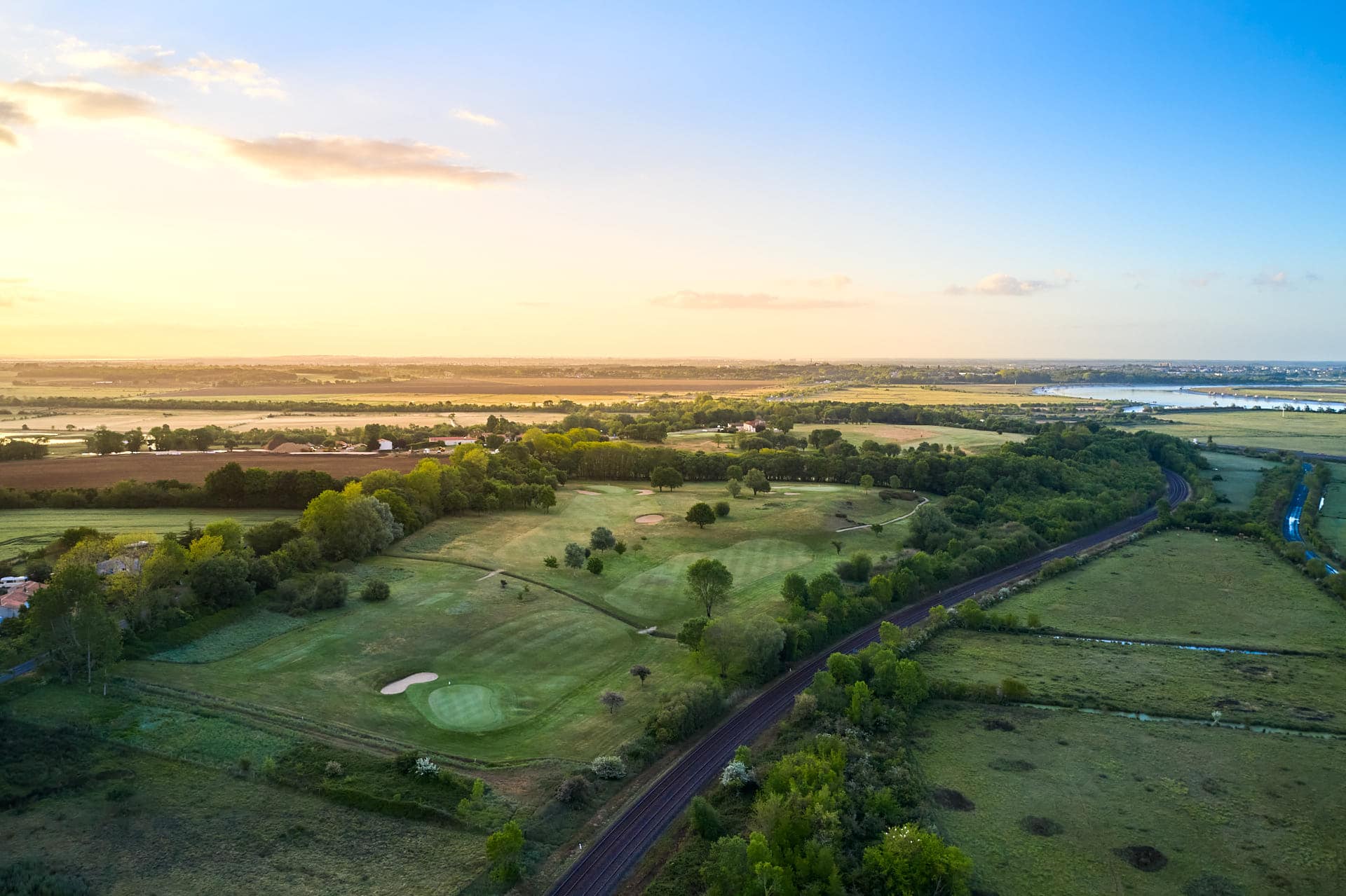Après l'ouverture, les travaux continuent au Golf Rochefort Océan ...