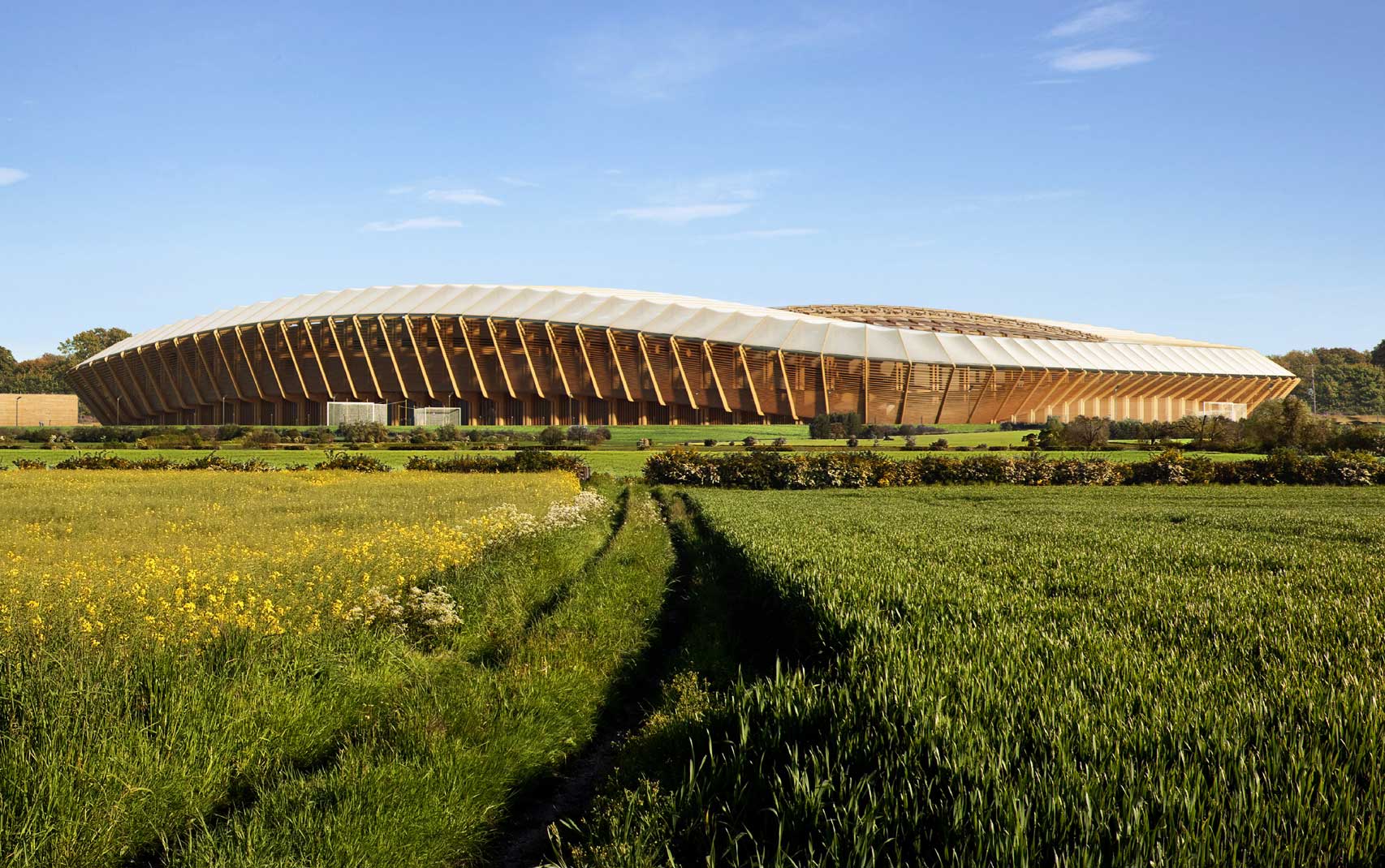 La construction du stade entièrement en bois débute - Gazon Sport Pro H24